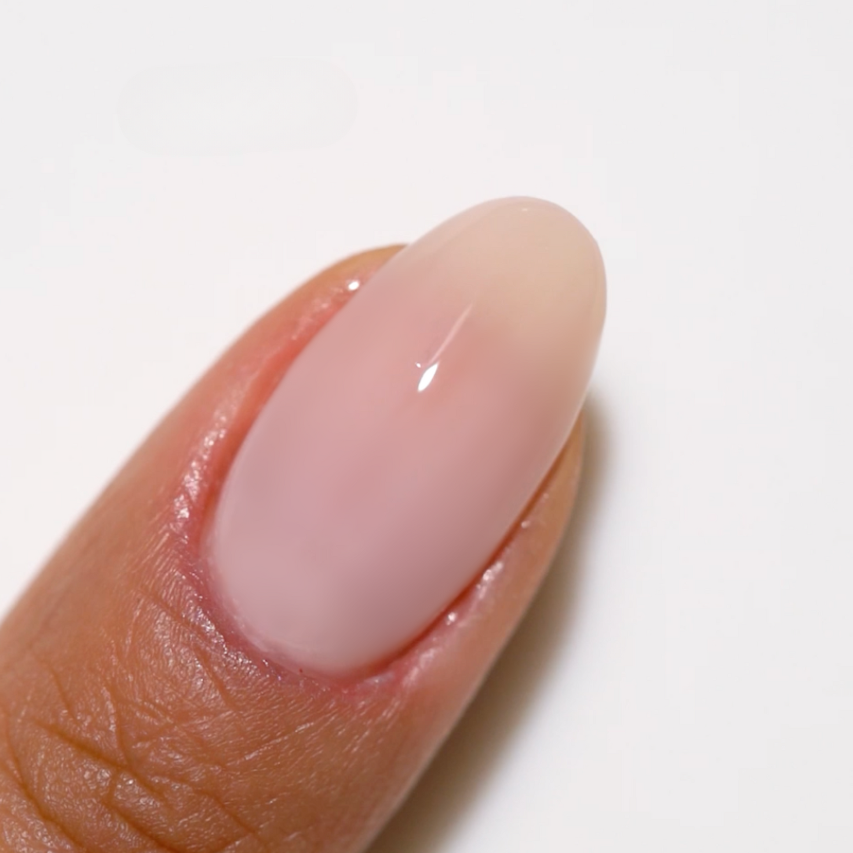 Milky Pink #2461 – DND Gel