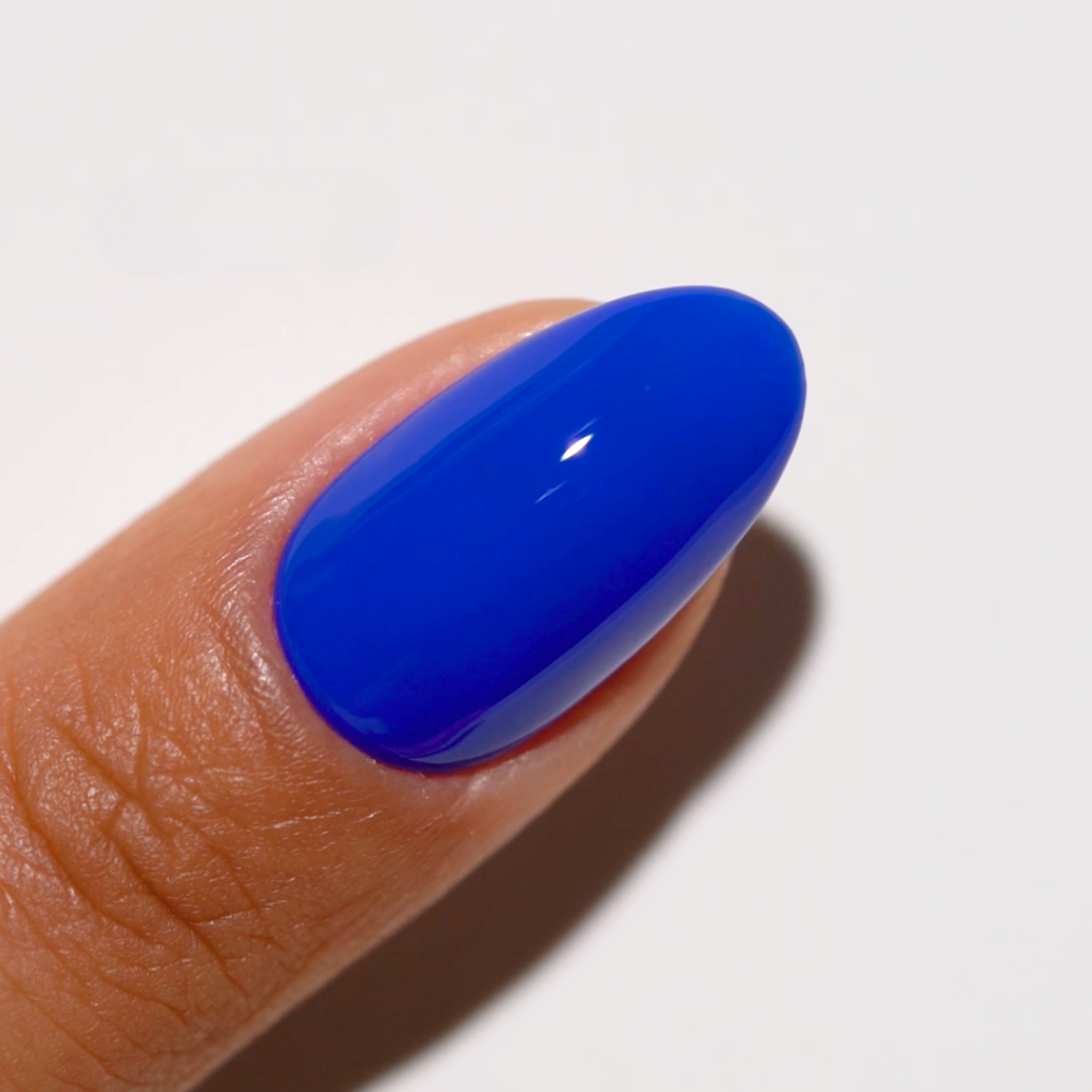 Berry Blue #734 – DND Gel