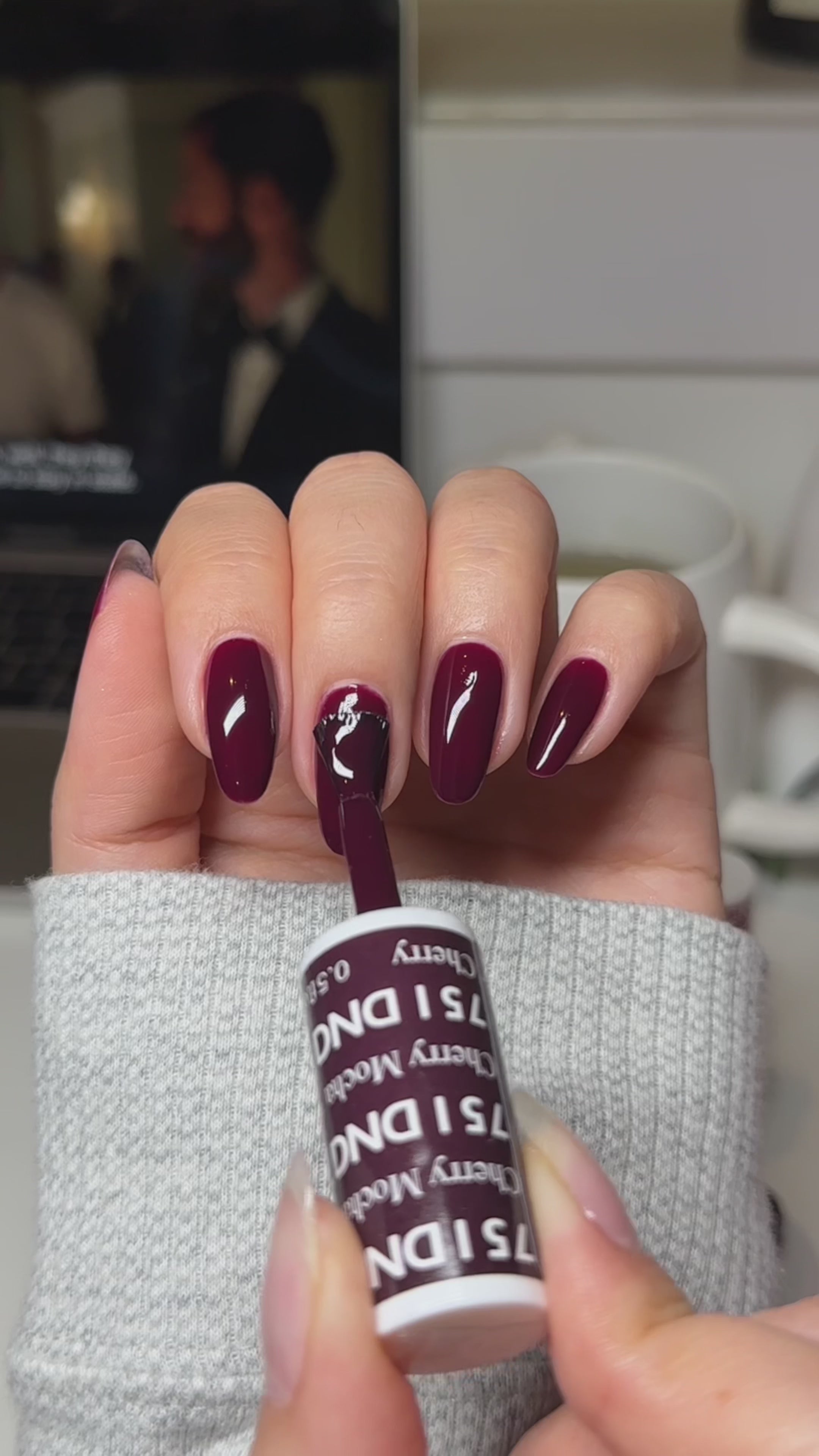 Cherry Mocha #751 – DND Gel