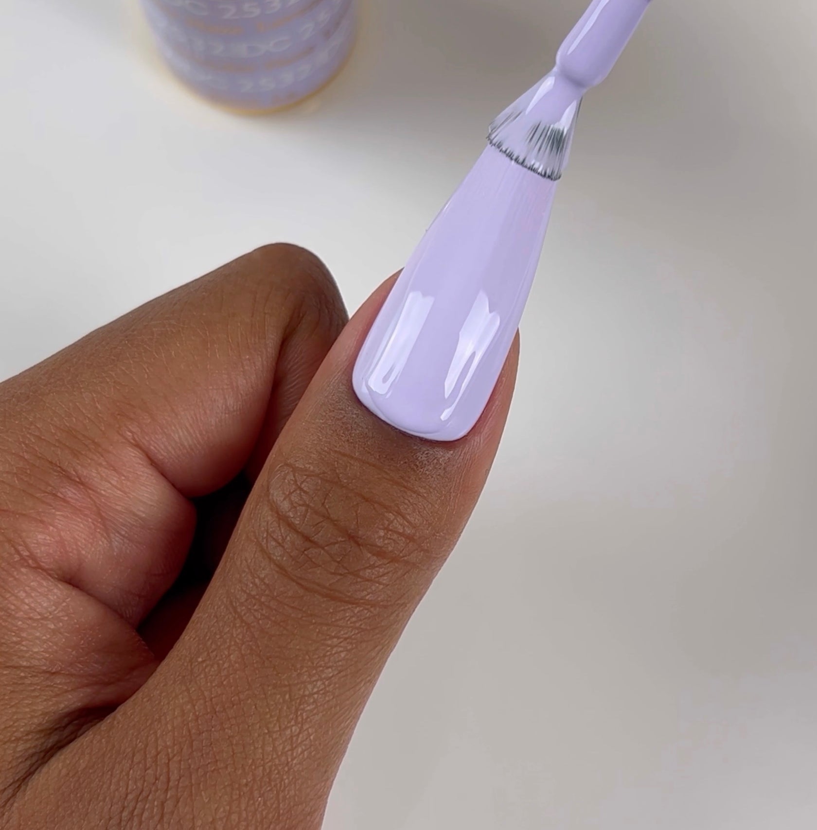 Lavender Haze #2532 – DND Gel